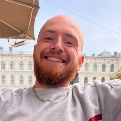 Mød lektiehjælperen Charlie H. - GoTutor